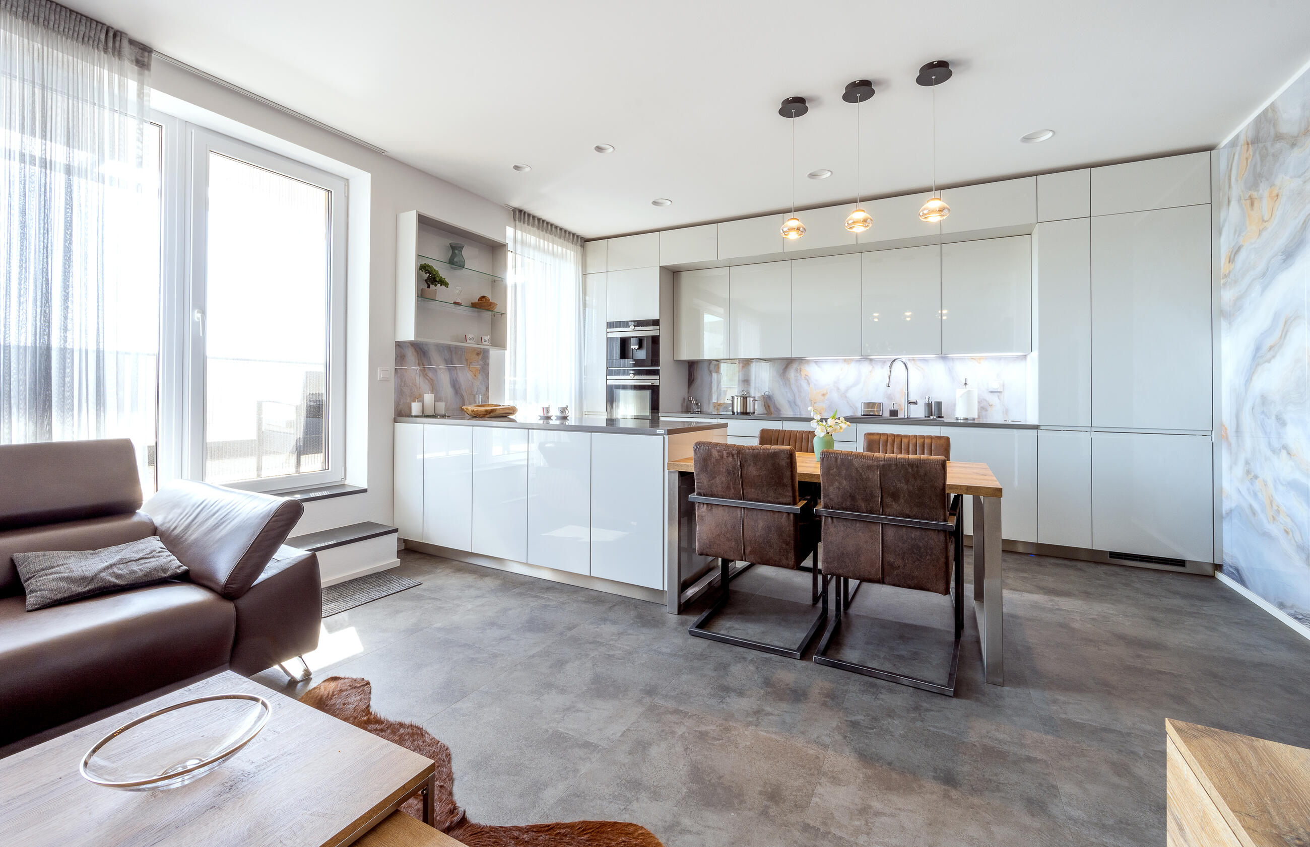 Light Grey Gloss | Onyx