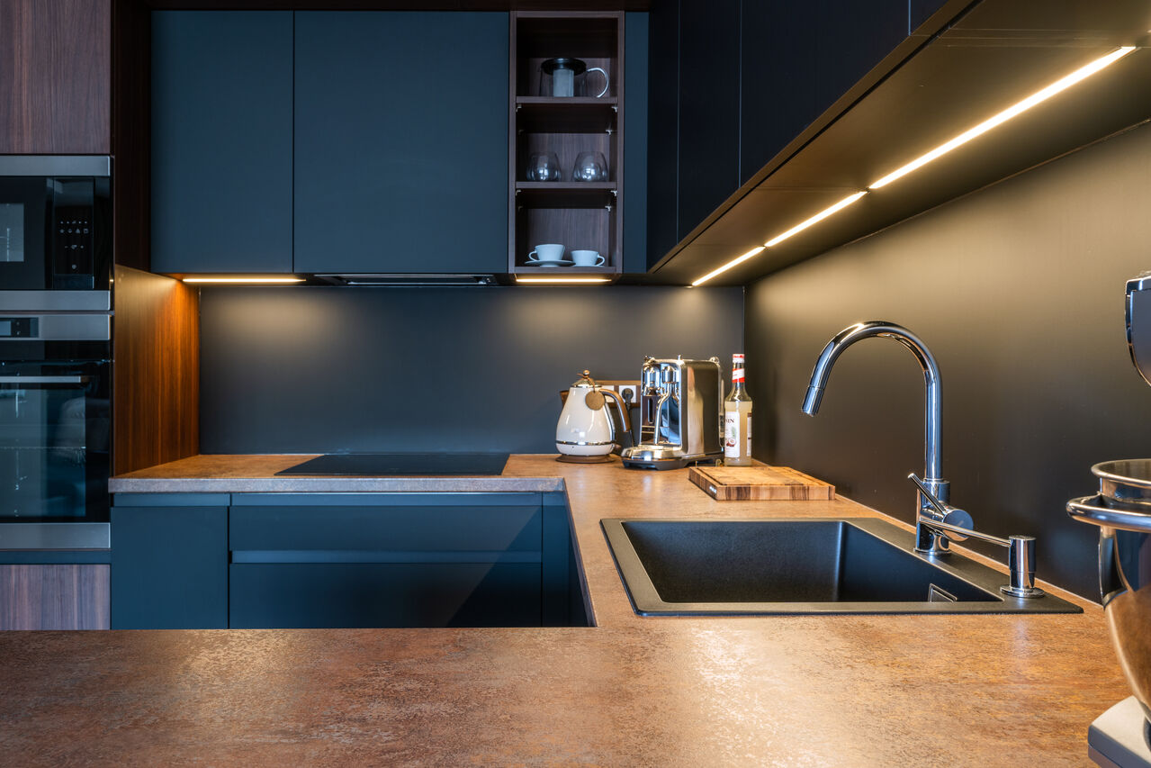 Tosca | Xtreme Black