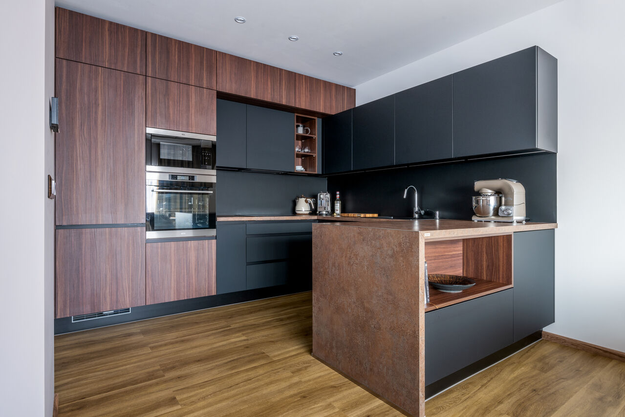 Tosca | Xtreme Black