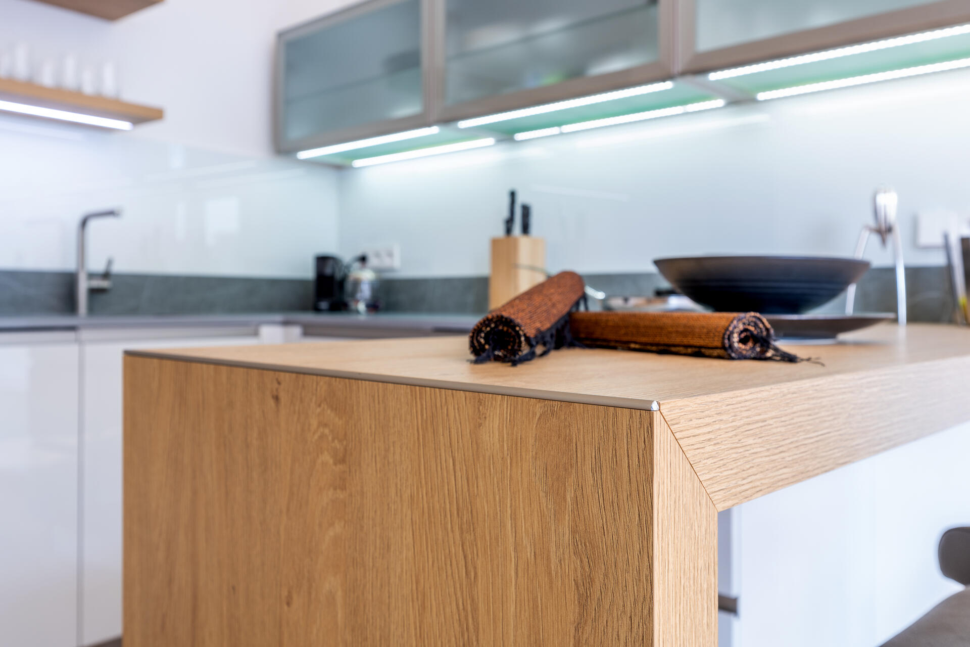 Light Grey Gloss | Dub Kamenný