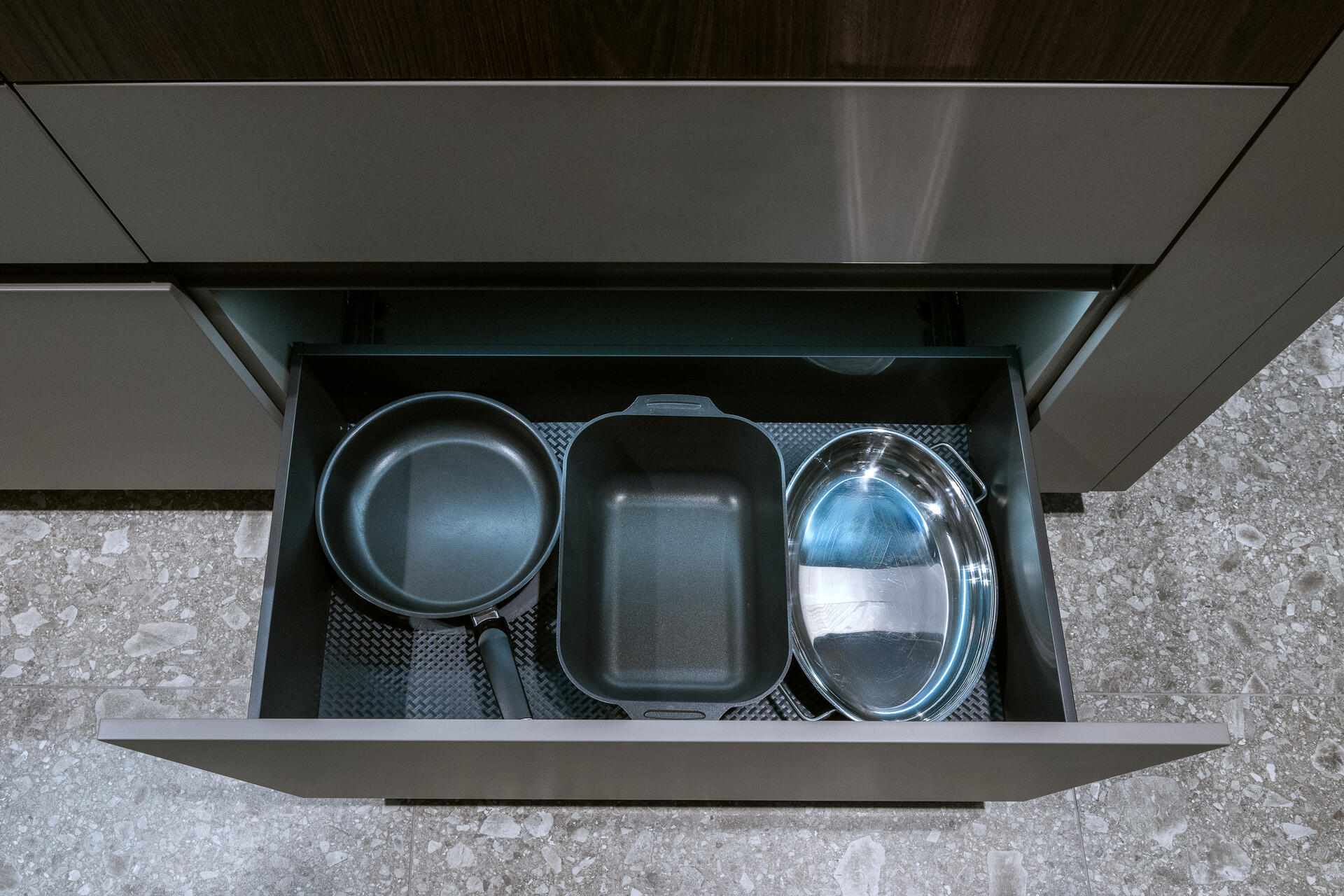 Casella Kaštanový | Truffle Brown