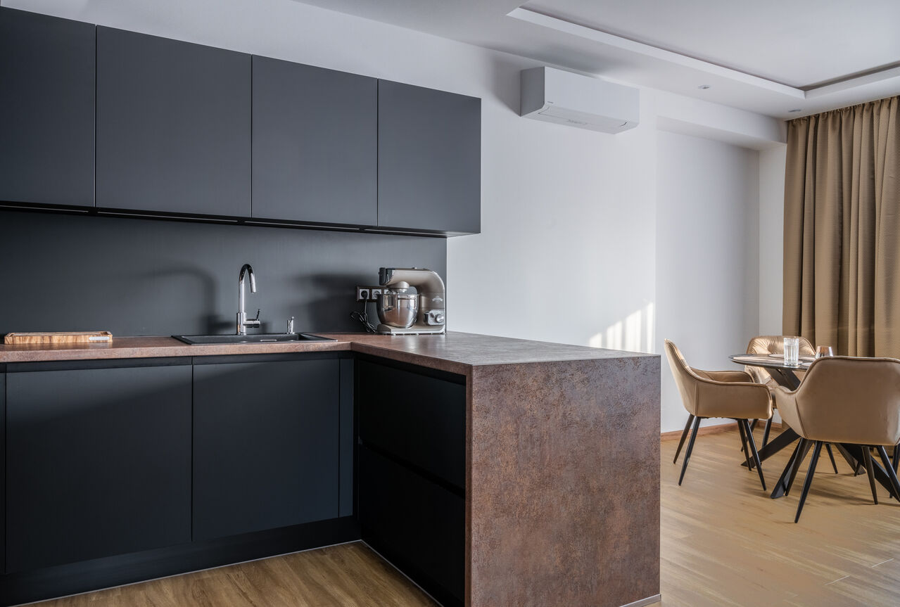 Tosca | Xtreme Black