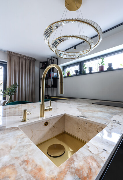 An apartment full of elegance and harmony